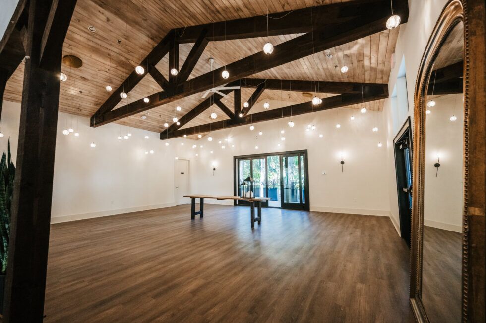 1840 Manor House: Akron's Newest Wedding Venue - Seth & Beth - Ohio ...